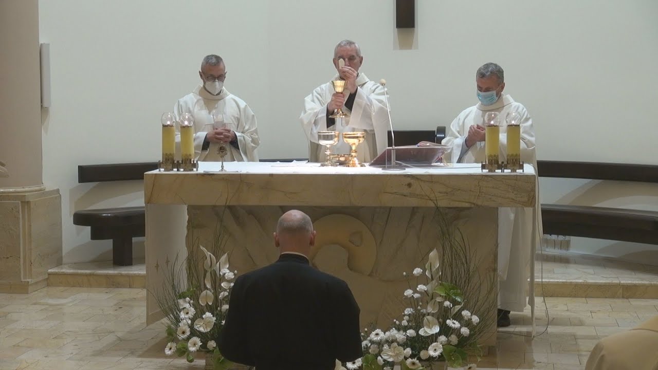 Brat Remigiusz Rutecki SJ - Złożenie ostatnich ślubów zakonnych - YouTube