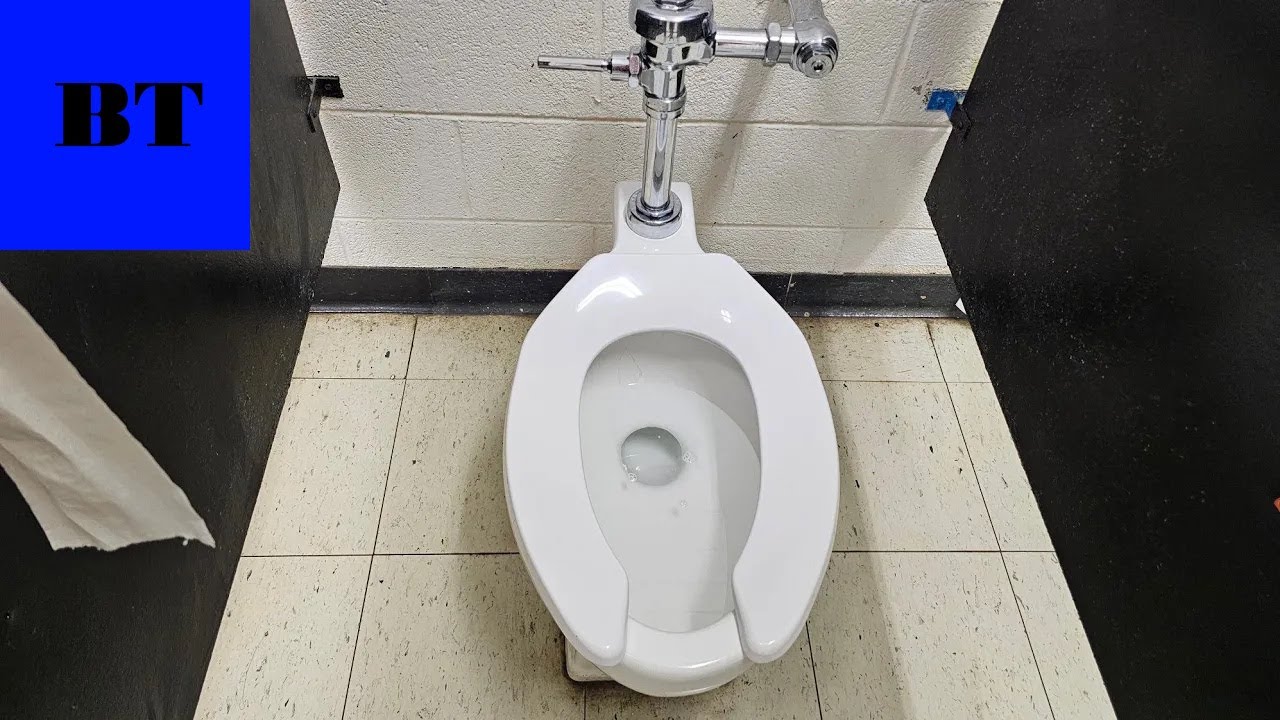 1970's Kohler Penryns & American Standard Madera Toilets - Shiloh ...