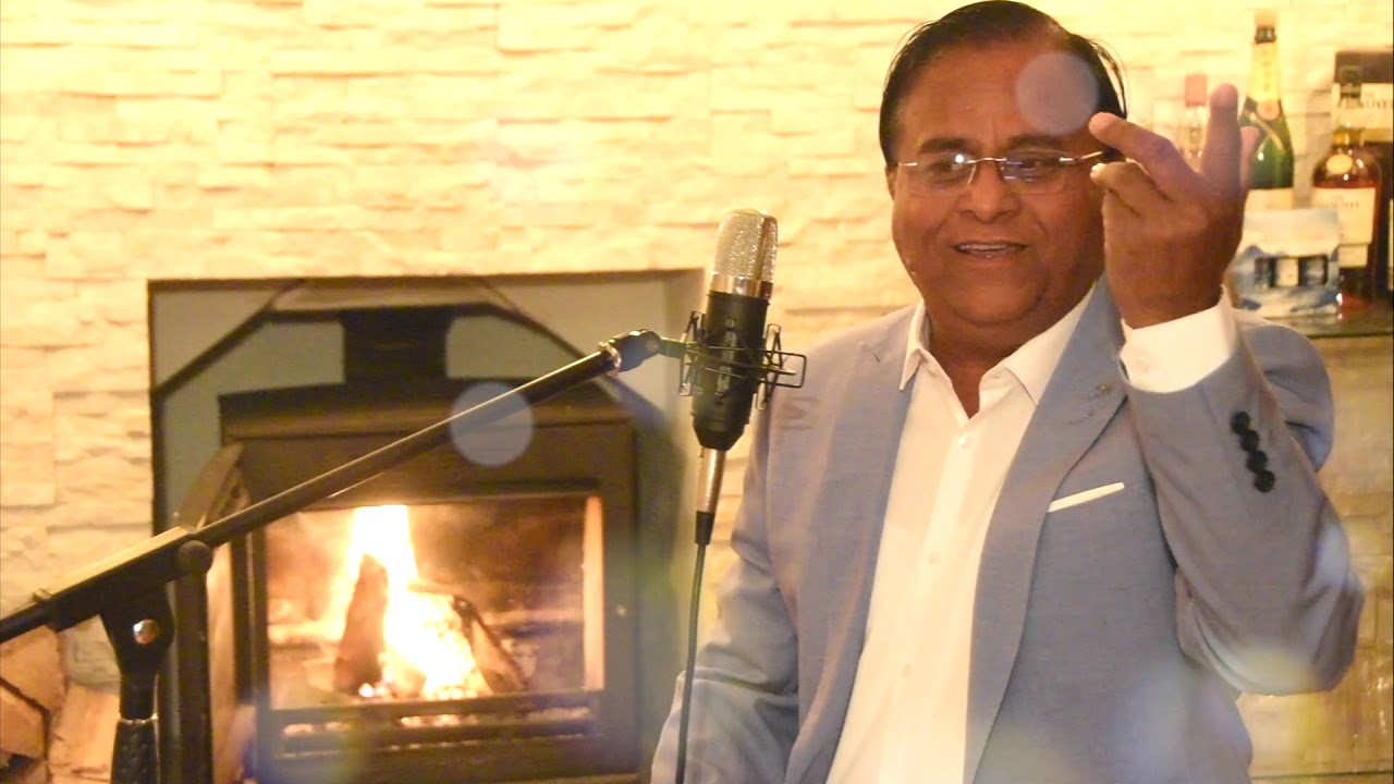 Pukarta Chala Ho Mai - Manoj Bhatnagar - YouTube