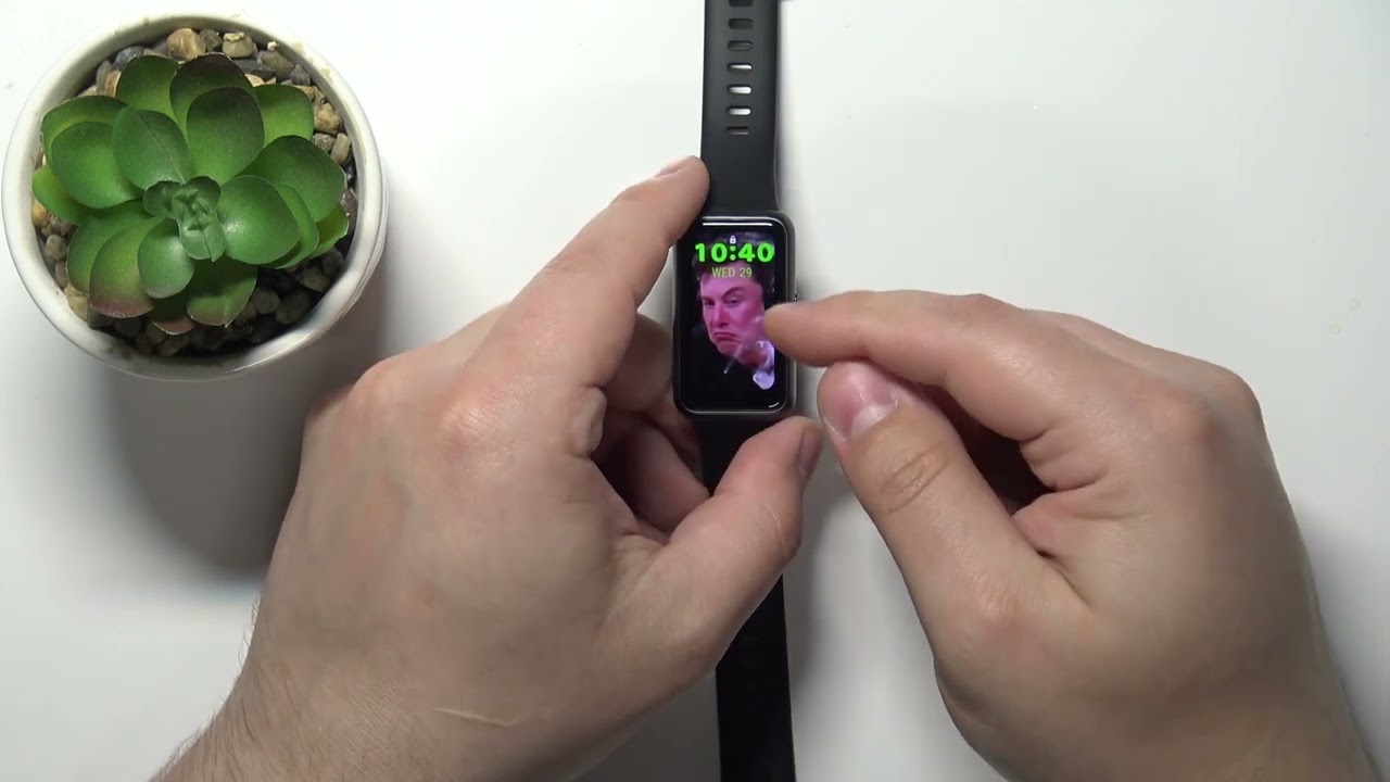 Huawei Band 7 - How To Setup Screen Lock - YouTube