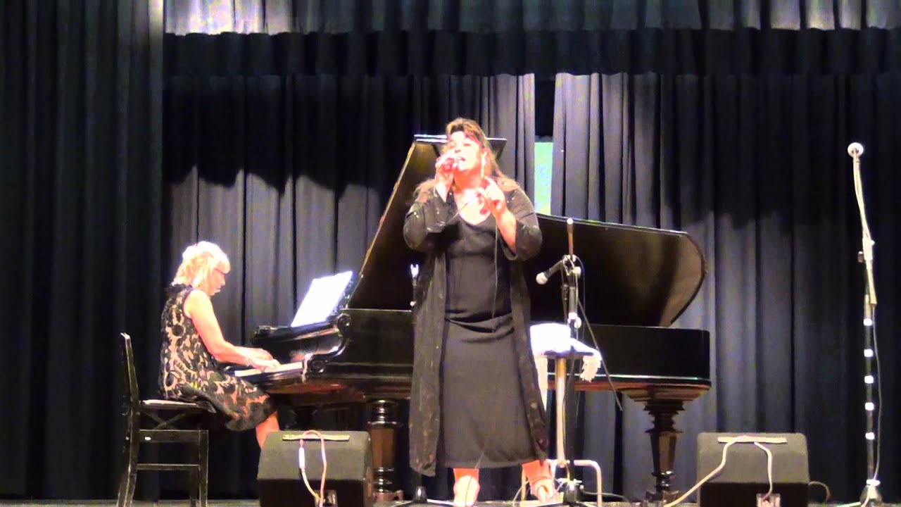 Italian songs by Anna Maria Colasanto , Purim Celebration - YouTube