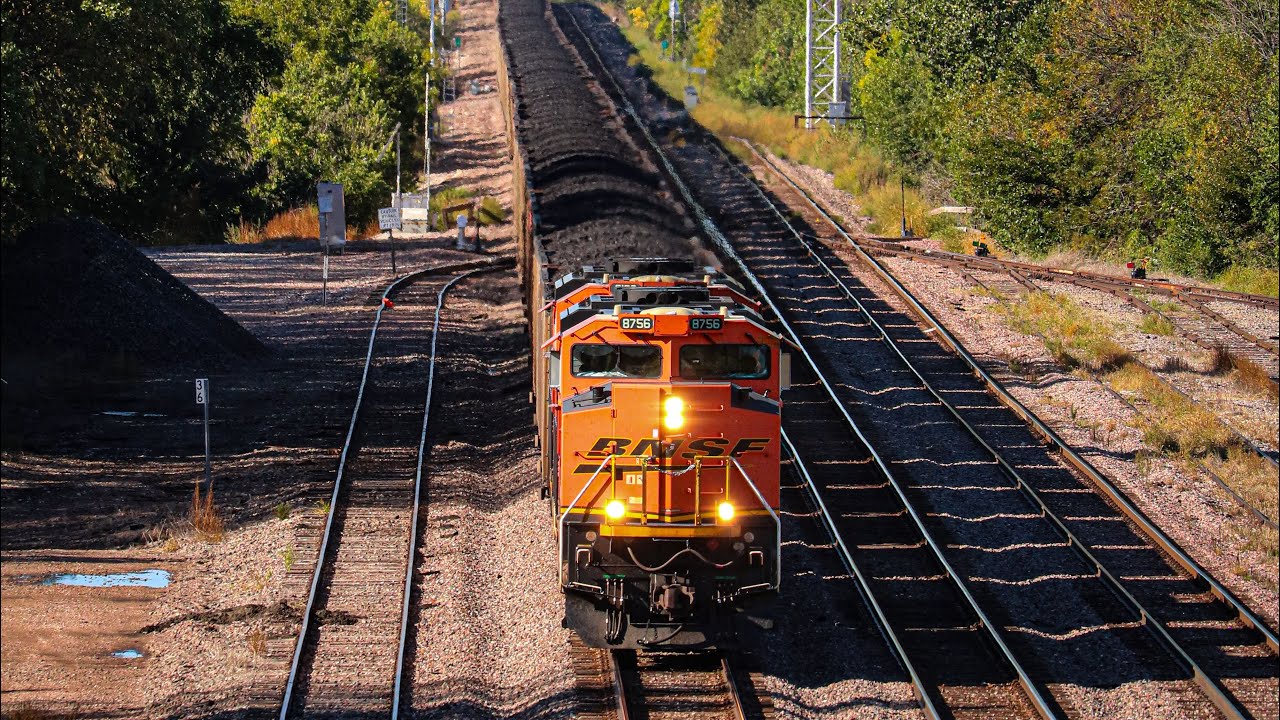 BNSF C-BTMPCT rolls through Ashland Nebraska - YouTube