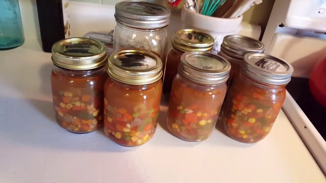 PUTTERING AROUND THE KITCHEN & MAKING SOUP - YouTube