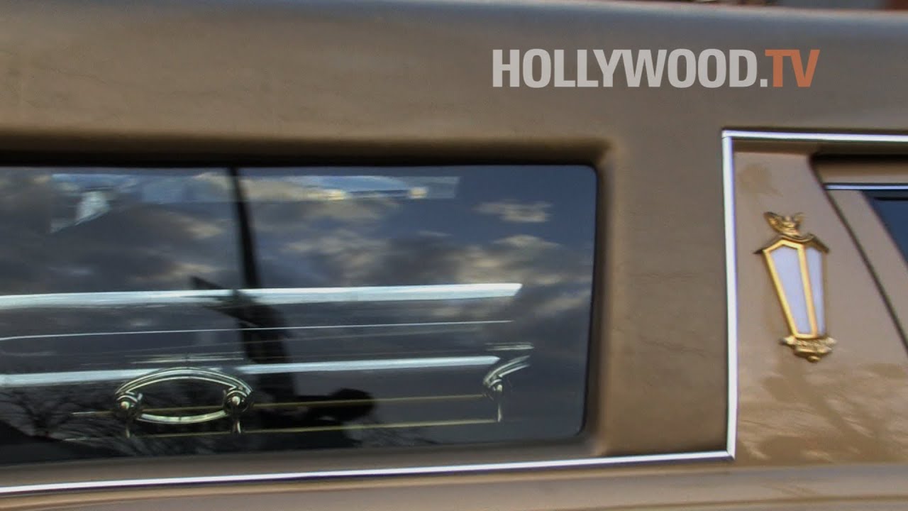 Whitney Houston's Casket Arrives at Funeral - YouTube