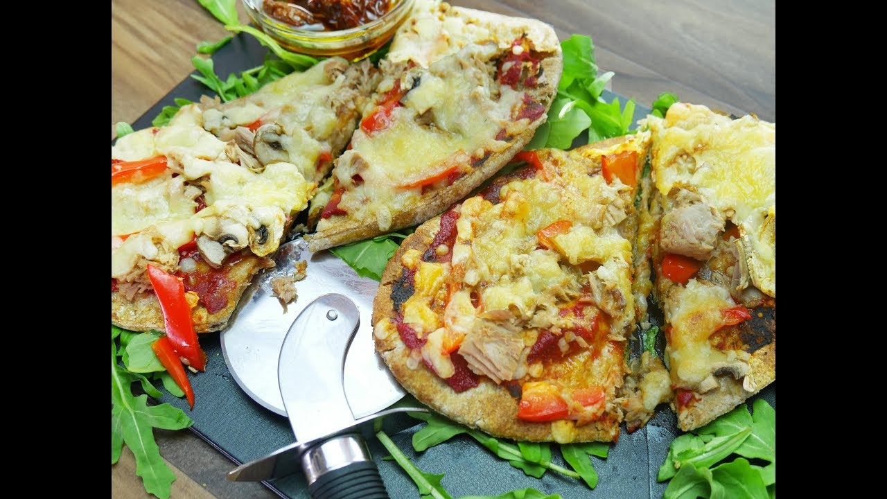 Tuna & Vegetable Pitta Pizza - YouTube