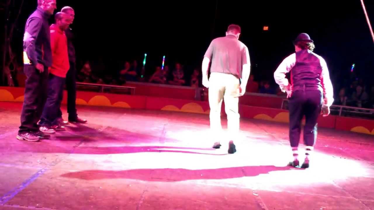 PIOLITA Comedy Clown - Spokane Shrine Circus 2013 Dancing to Michael ...