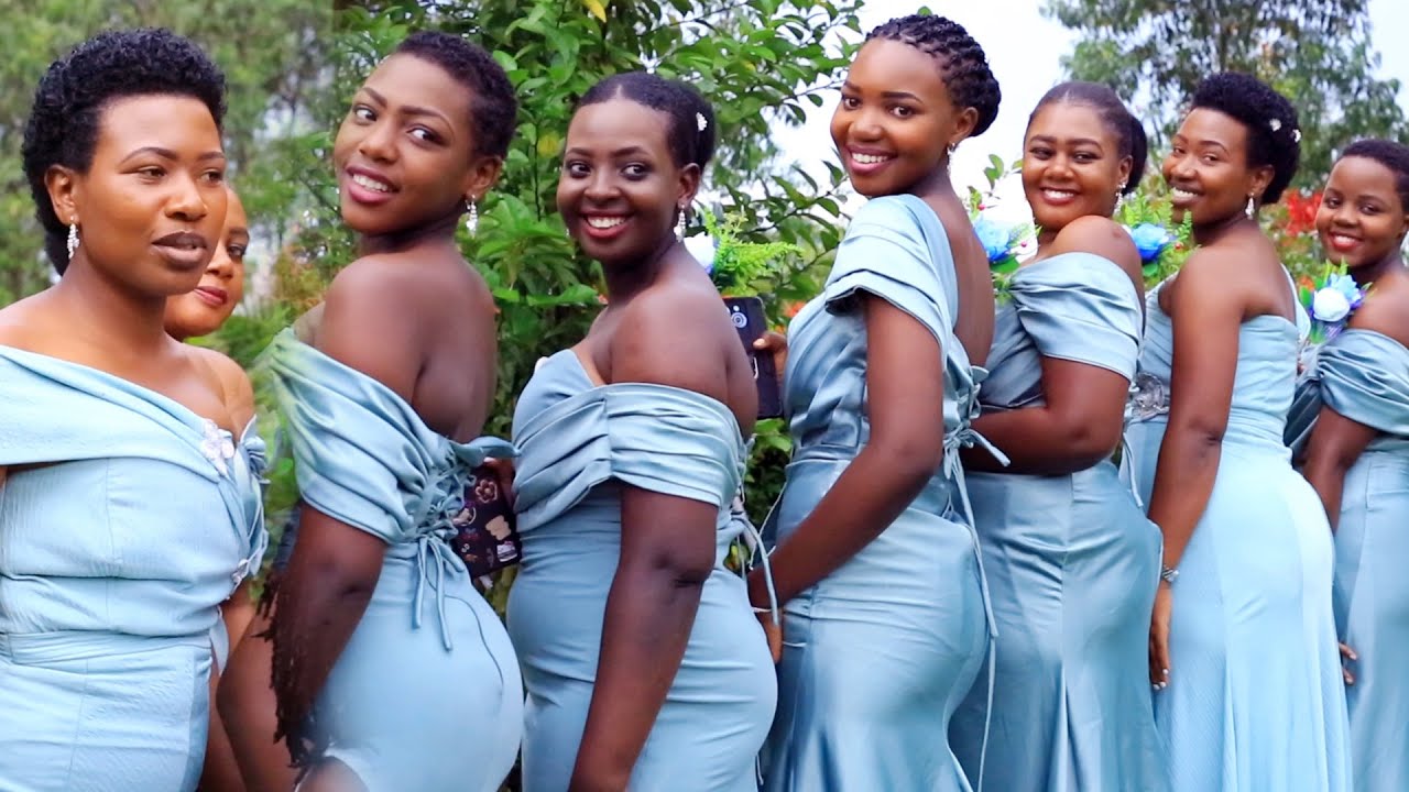 Komuntare & Other Bridesmaids at Terayo Aho's Memorable Wedding and ...