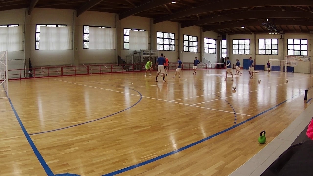 Futsal rondo 5v2 + 5v2 - YouTube
