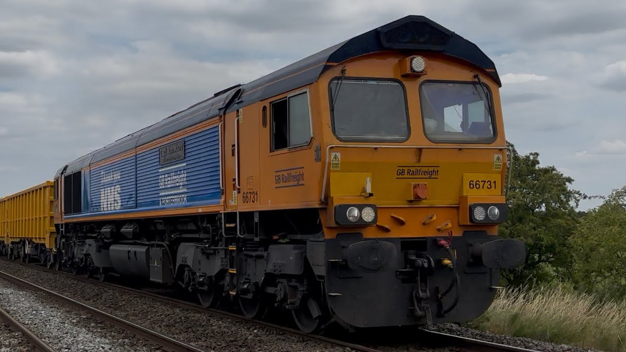 Epic transporting day at Burbage common crossing class 66784 66310 ...