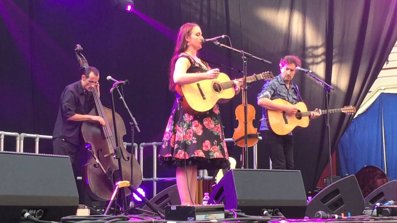 Nancy Kerr - Instar - YouTube