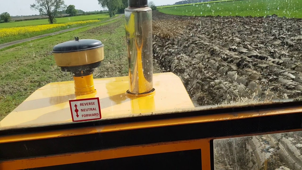 Track Marshall 155 with DB1 plough - YouTube
