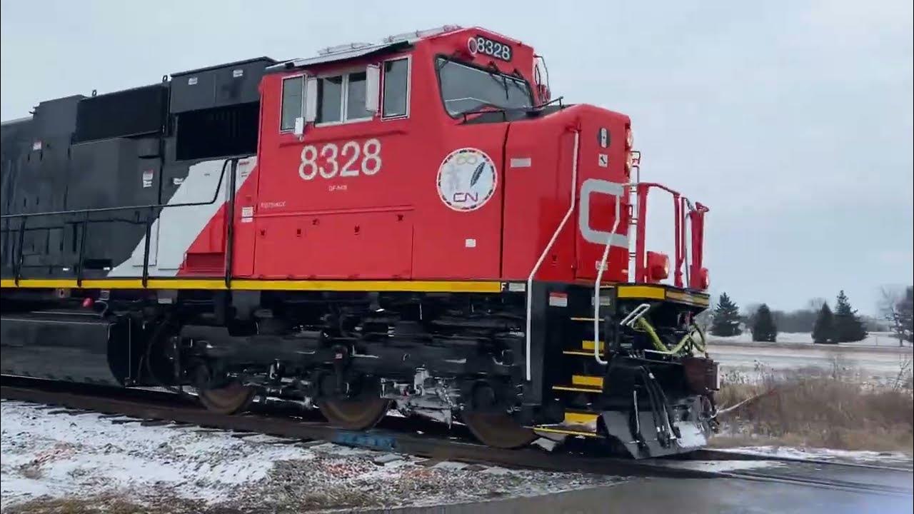 REBUILT DUO! CN L502 - CN 8328 at Hagersville (January 13 2025) - YouTube