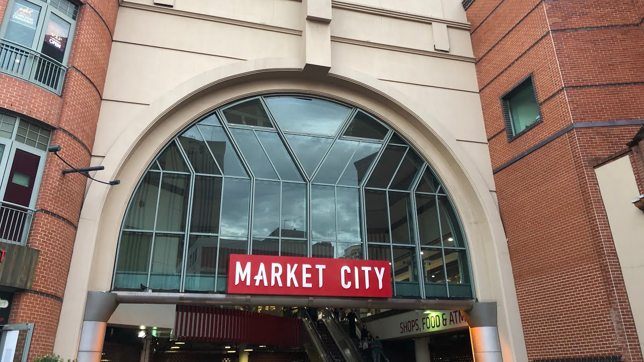 LIVE at Market City in Chinatown, downtown Sydney - YouTube