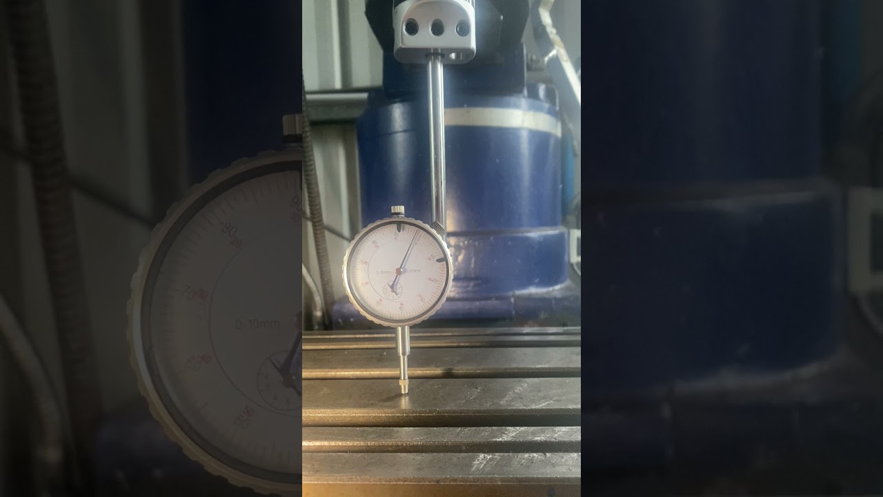 This ia dial indication of the table sag on a Hafco BM20E Bridgeport ...