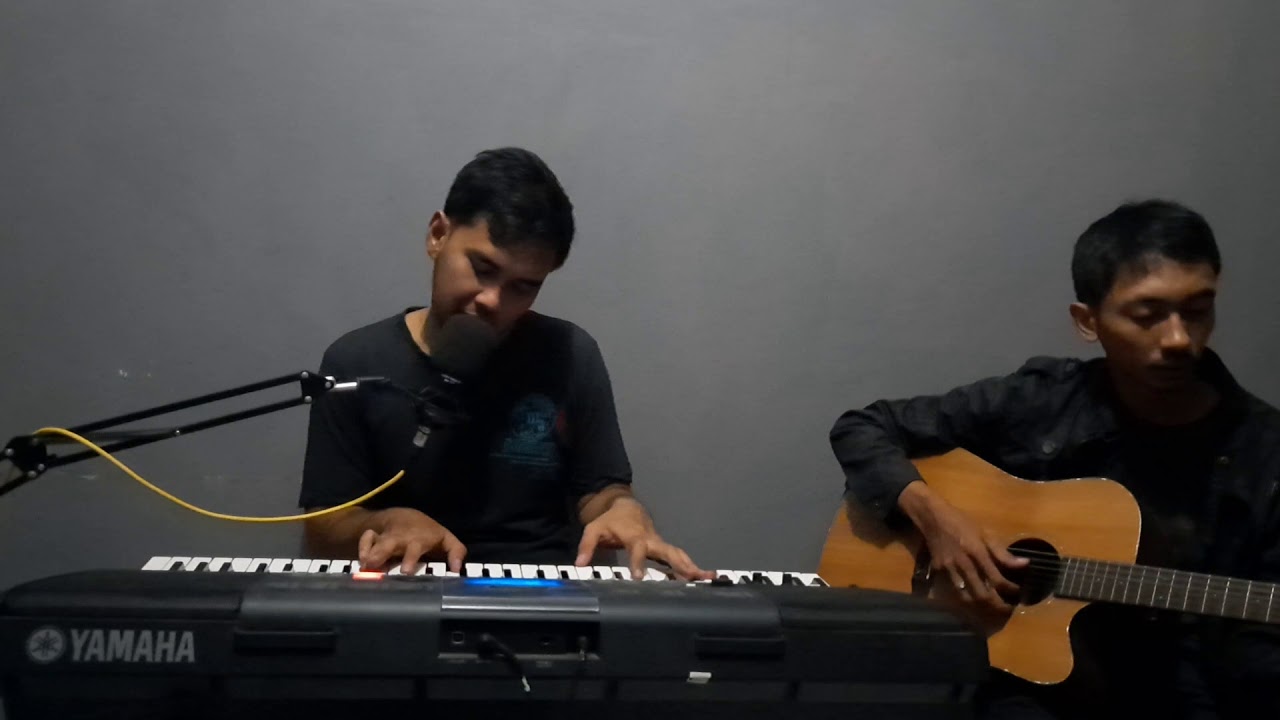 Cover lagu ~~ Kerispatih - Cinta Putih - YouTube