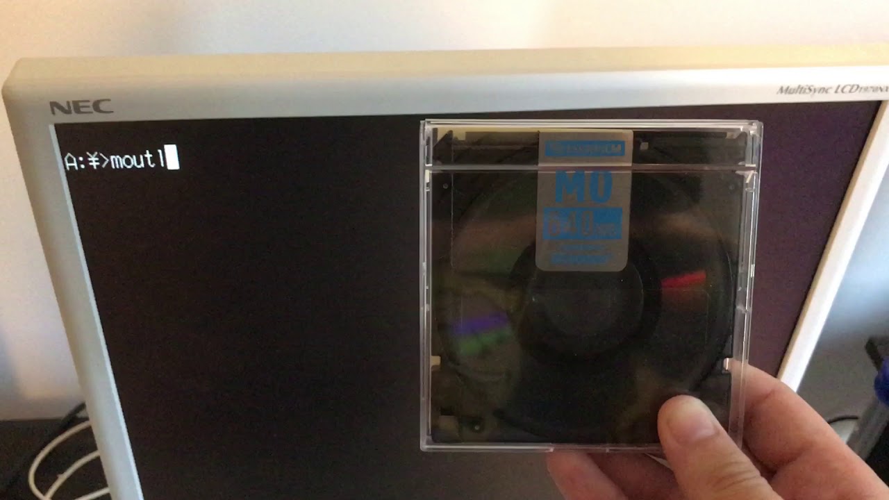 Formatting a 640MB MO disk on a PC-98 - YouTube