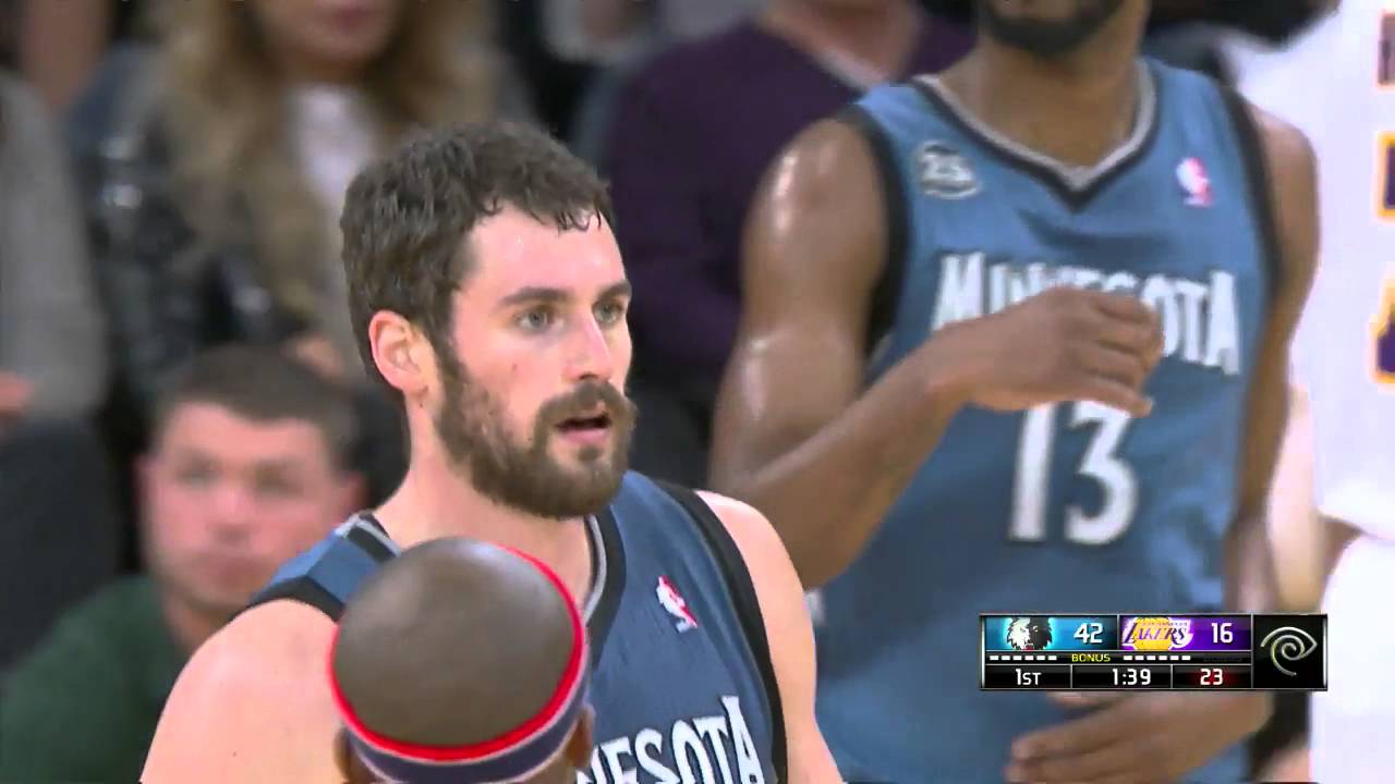 Lakers fans boo team's shoddy effort ('13/14) - YouTube