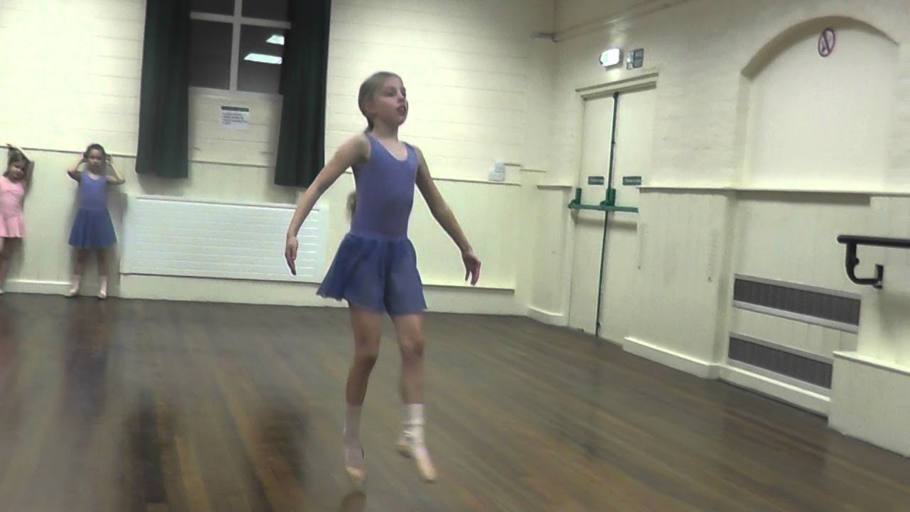 Amelia Ballet Show 2015 - YouTube