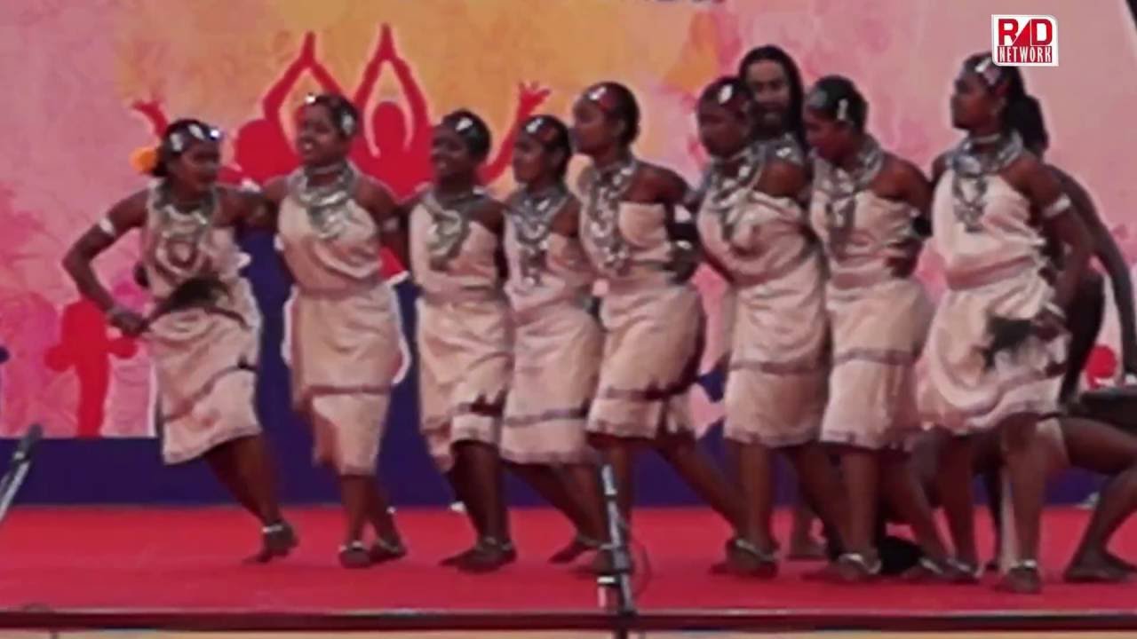 Dhemsa Dance by odisha tribal in national tribal carnival 2016 - YouTube
