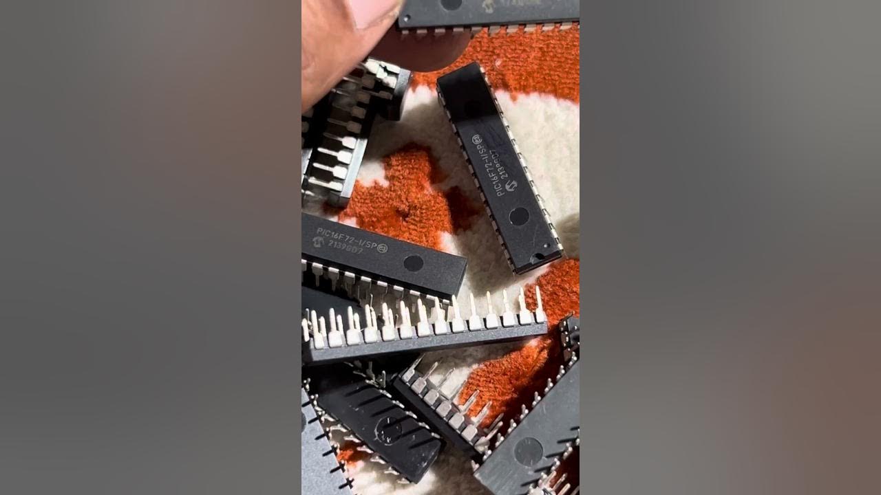 PIC16F72-1/SP dip ic available full stock,8447940786 - YouTube