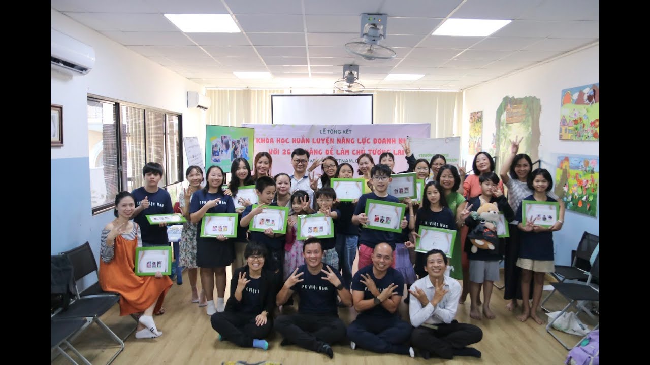 HỌC GÌ TẠI EFK VIỆT NAM - YouTube