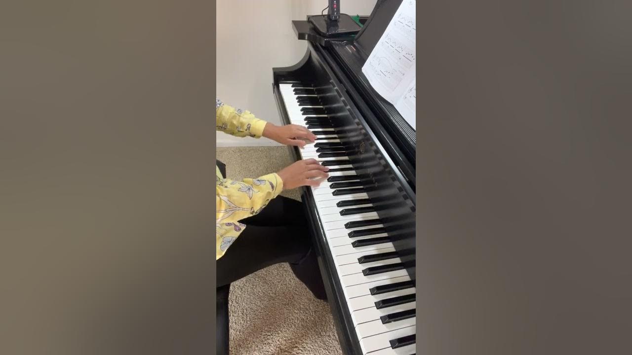 月蚀Lunar Eclipse / Piano Adventure Lesson Book 3A - YouTube