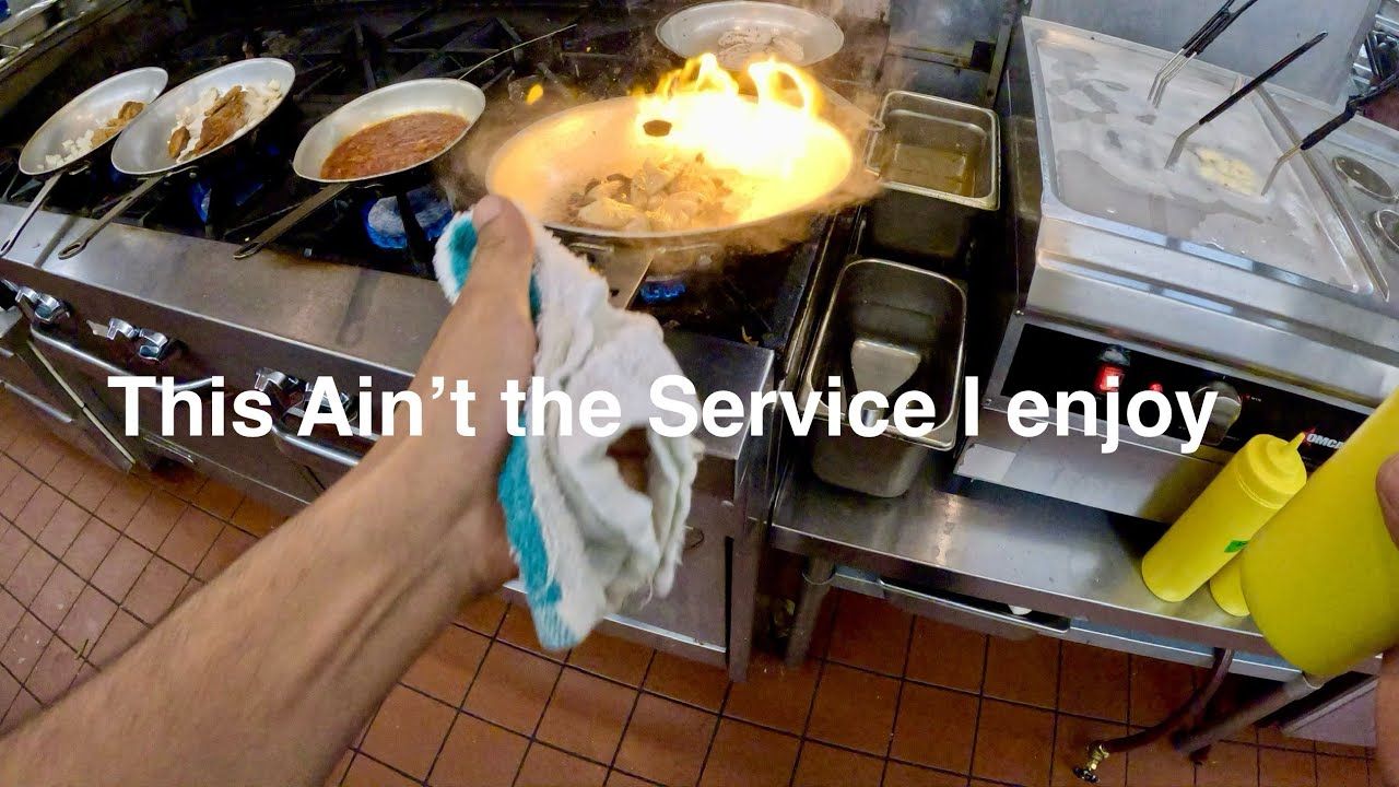 The Executive Chef got pissed over Chicken - YouTube