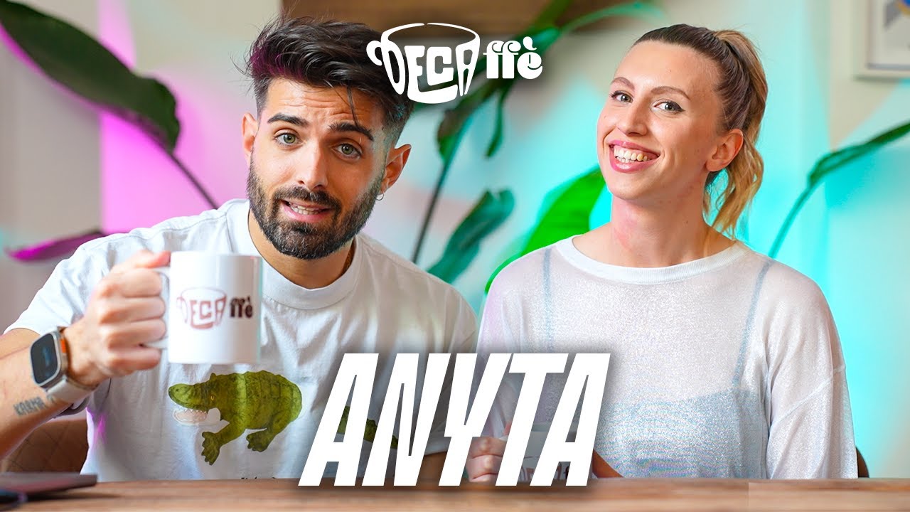 ITALIA O RUSSIA? - ANYTA - DECAffè Podcast #8 - YouTube