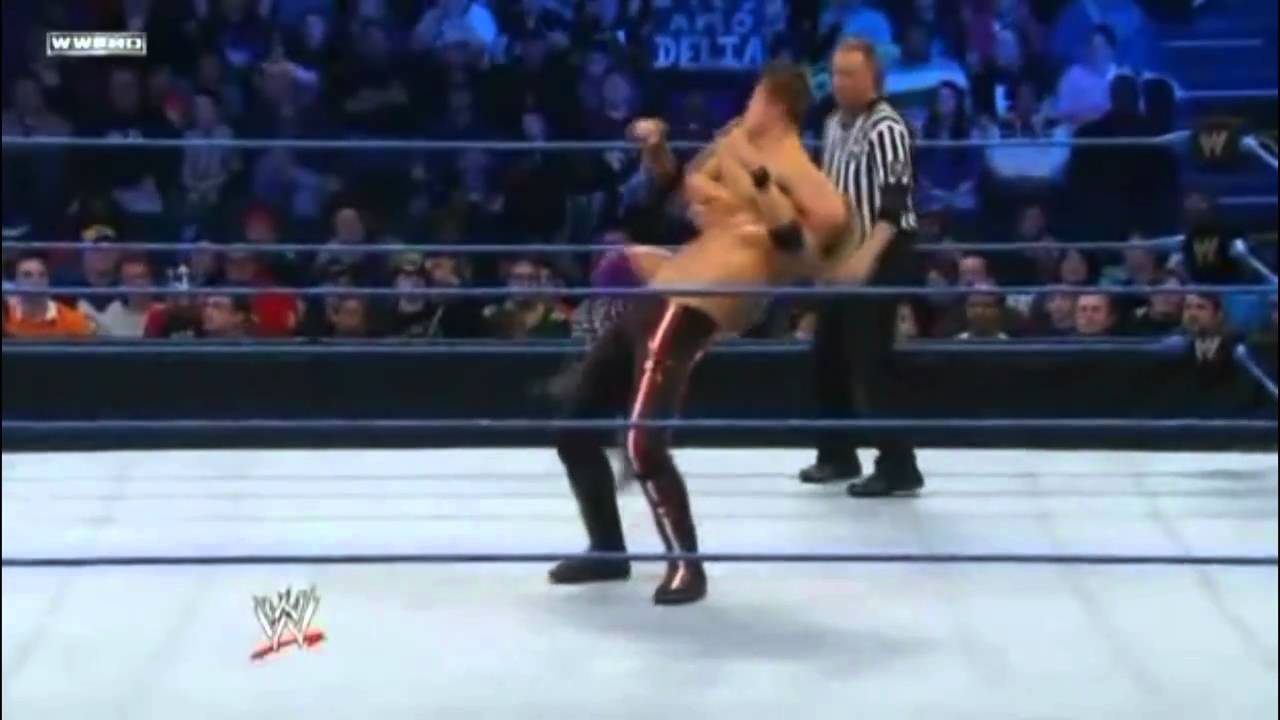 Inverted facelock Backbreaker into Inverted DDT - YouTube