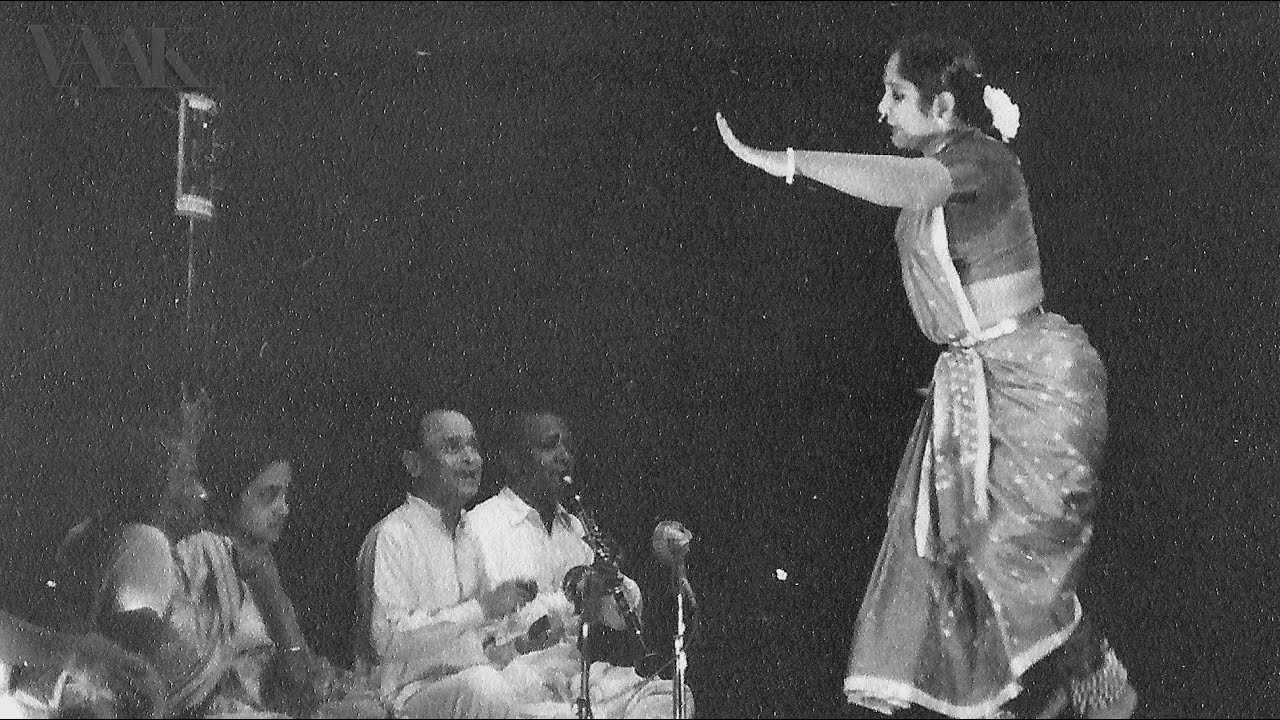 Ososi (Mukhari) by T Jayammal for T Balasaraswati's dance - YouTube