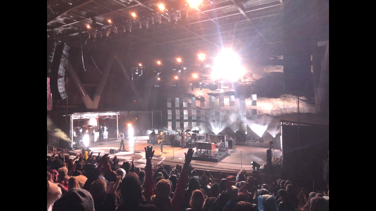 Jason Isbell & 400 Unit, "Crossbones Style" Red Rocks 5-3-22 - YouTube