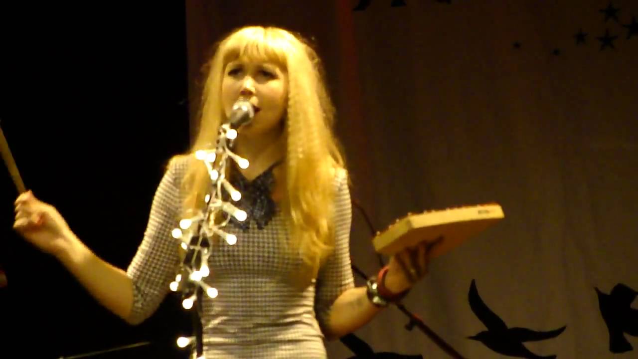 Elin Ruth Sigvardsson live i Mönsterås - YouTube