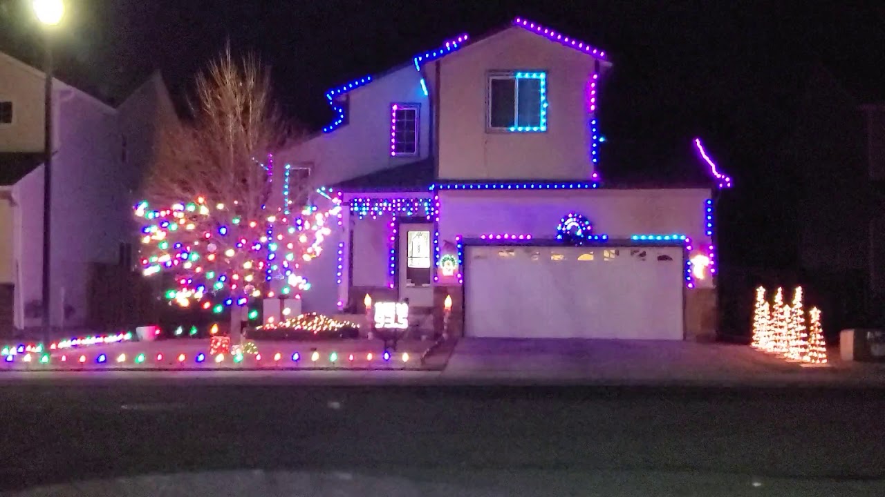 Super Simple Songs - Santa Shark - YouTube