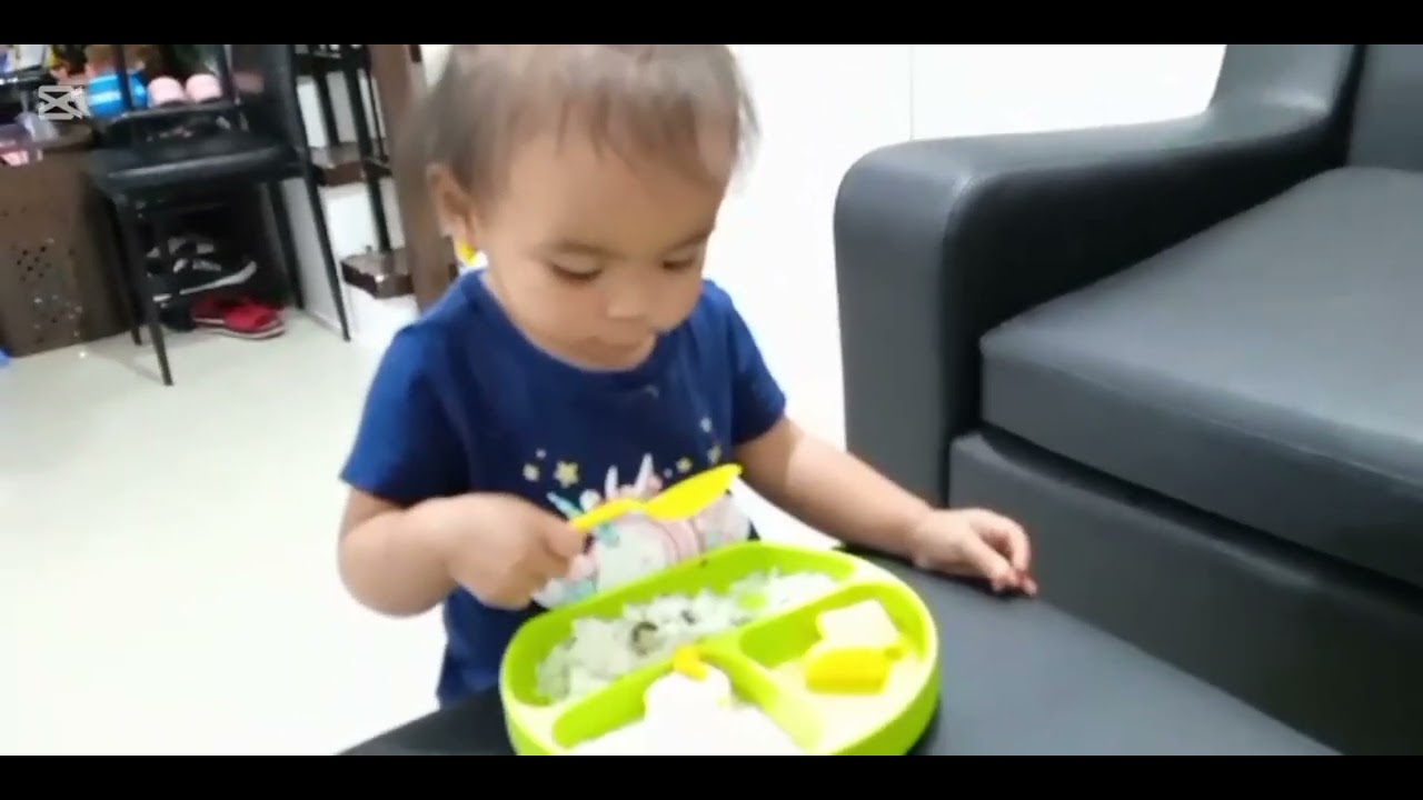 Learning to eat by myself 🥰 - YouTube