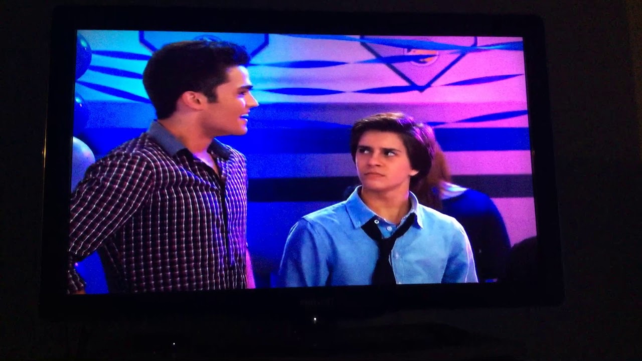 Dance battle of love ( lab rats) - YouTube