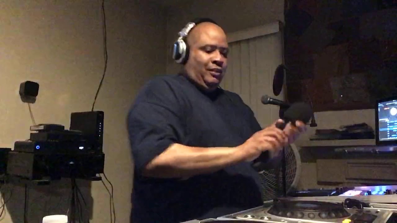 DJ MC SHY D LIVE ON THE MIX - YouTube