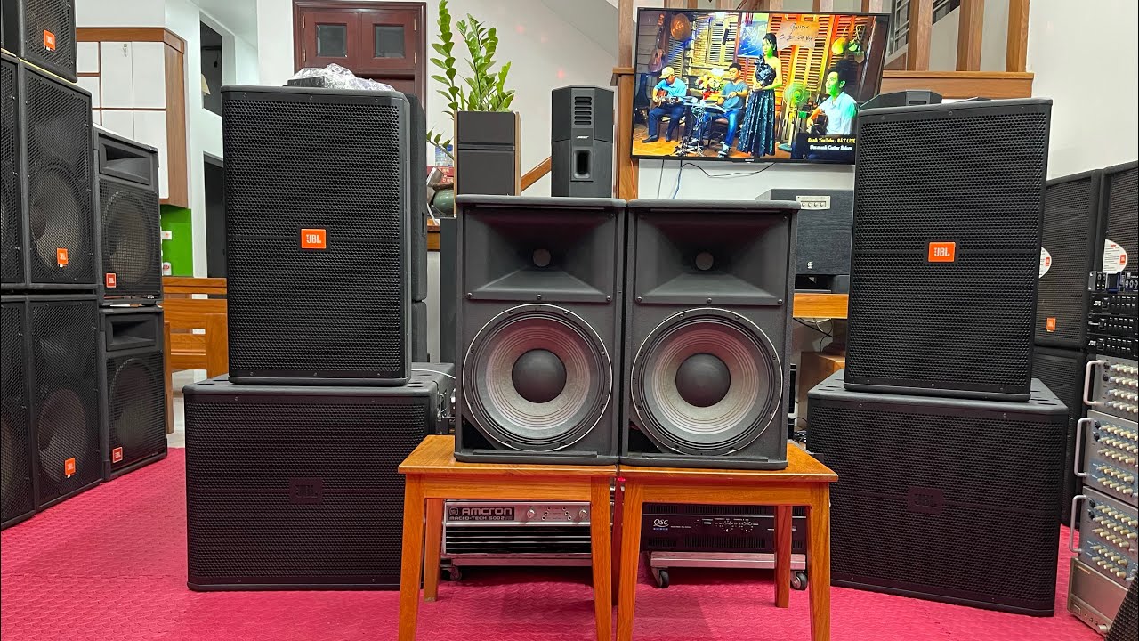 Mở nội thất và báo giá Loa JBL 712M. Kính mời các bác đeo tai nghe ...