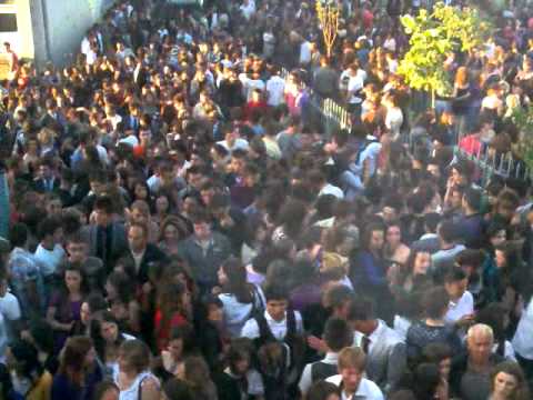 mbramja matures 2009-2010 ne malishev gjymnazi Abdyl Frasheri - YouTube