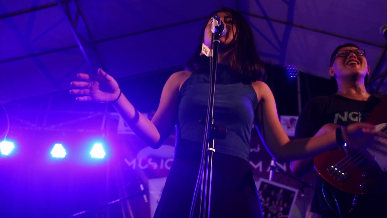 Skastra - Hilang Asa - Live @UI Book Festival 31 Oktober 2018 - YouTube