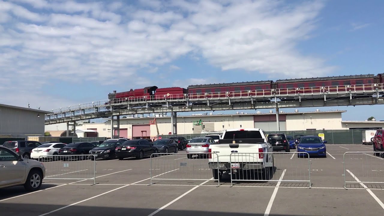 Hogwarts Express backstage, Universal Orlando - YouTube
