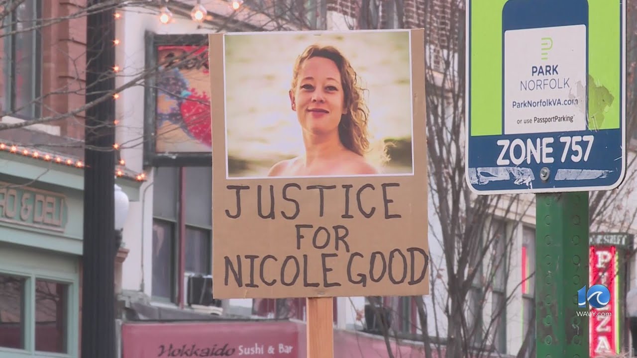 ICE protest at federal building in Norfolk - YouTube