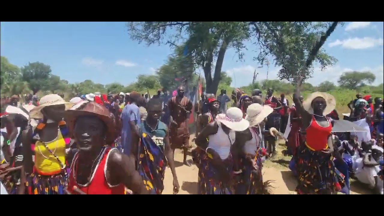 The best Mundari dance@Muor-Ager you tube - YouTube
