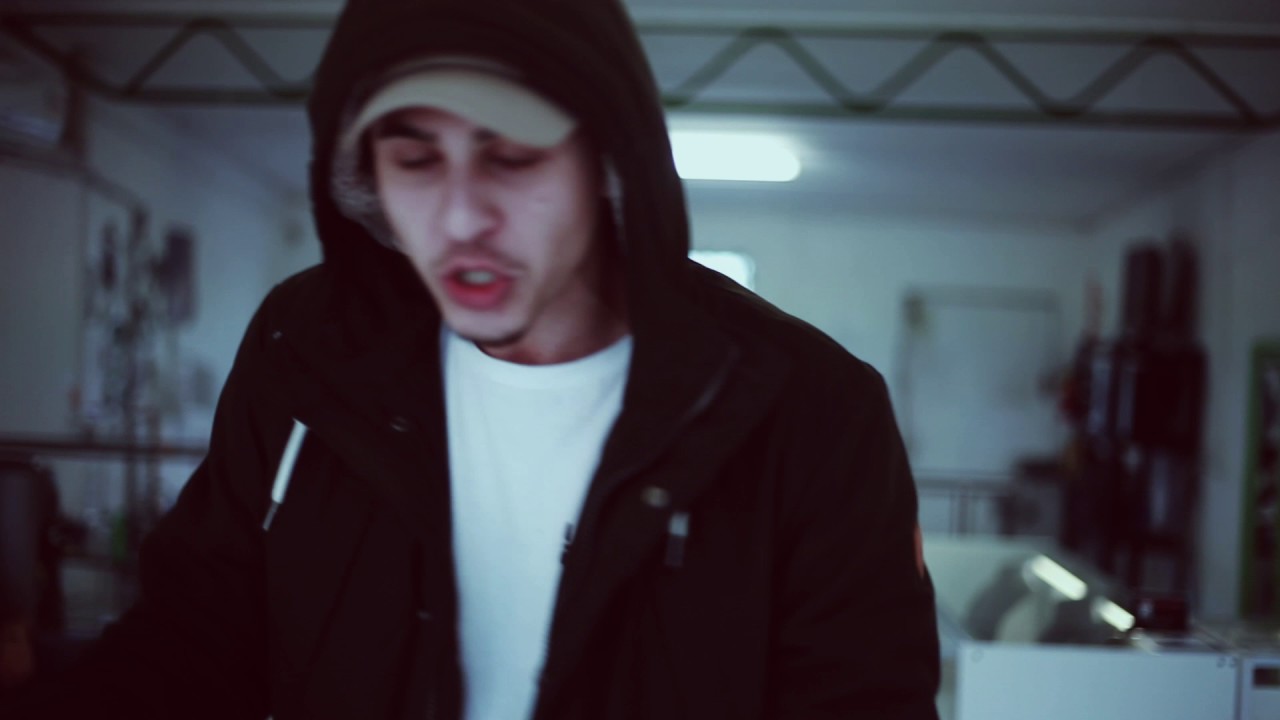 ChillinIt X BodyBagMedia - RIP Prodigy (Tribute Sessions) - YouTube