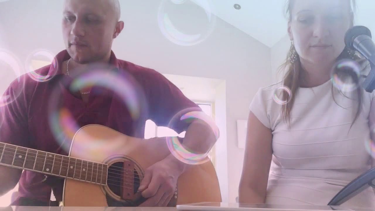 Judit Kellner & Rob cover : Jorja Smith - Dont watch me cry cover - YouTube