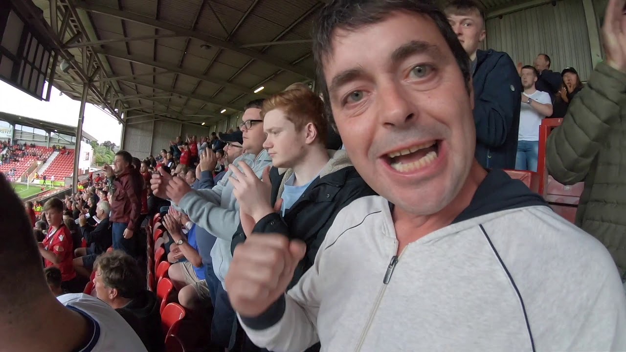 Bootlegger MOTD Wrexham V Halifax - YouTube