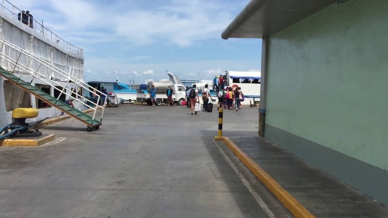 Boarding in ferry in Cebu sea port terminal - YouTube