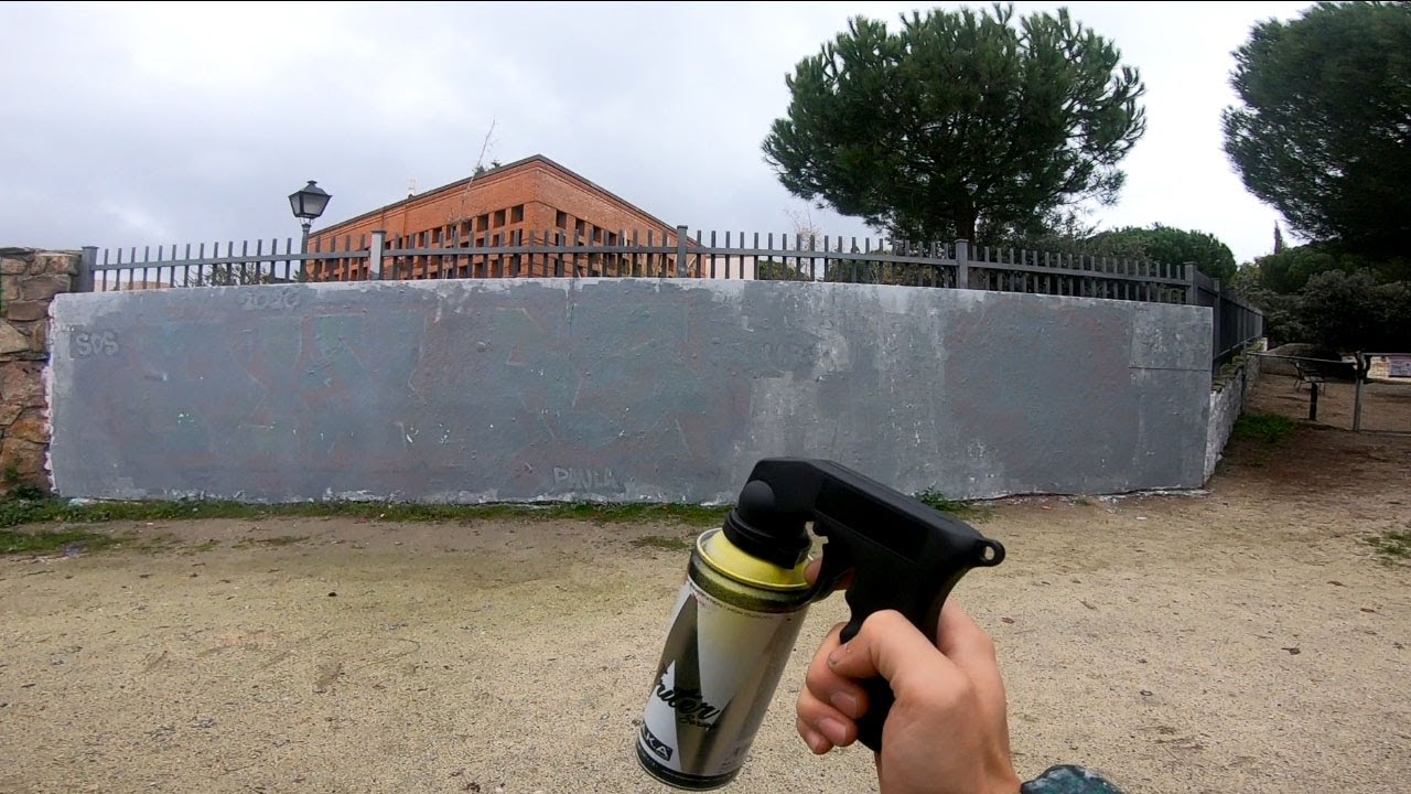 Graffiti - Resaks // Paint Gun Spray // FAIL TOOL - YouTube