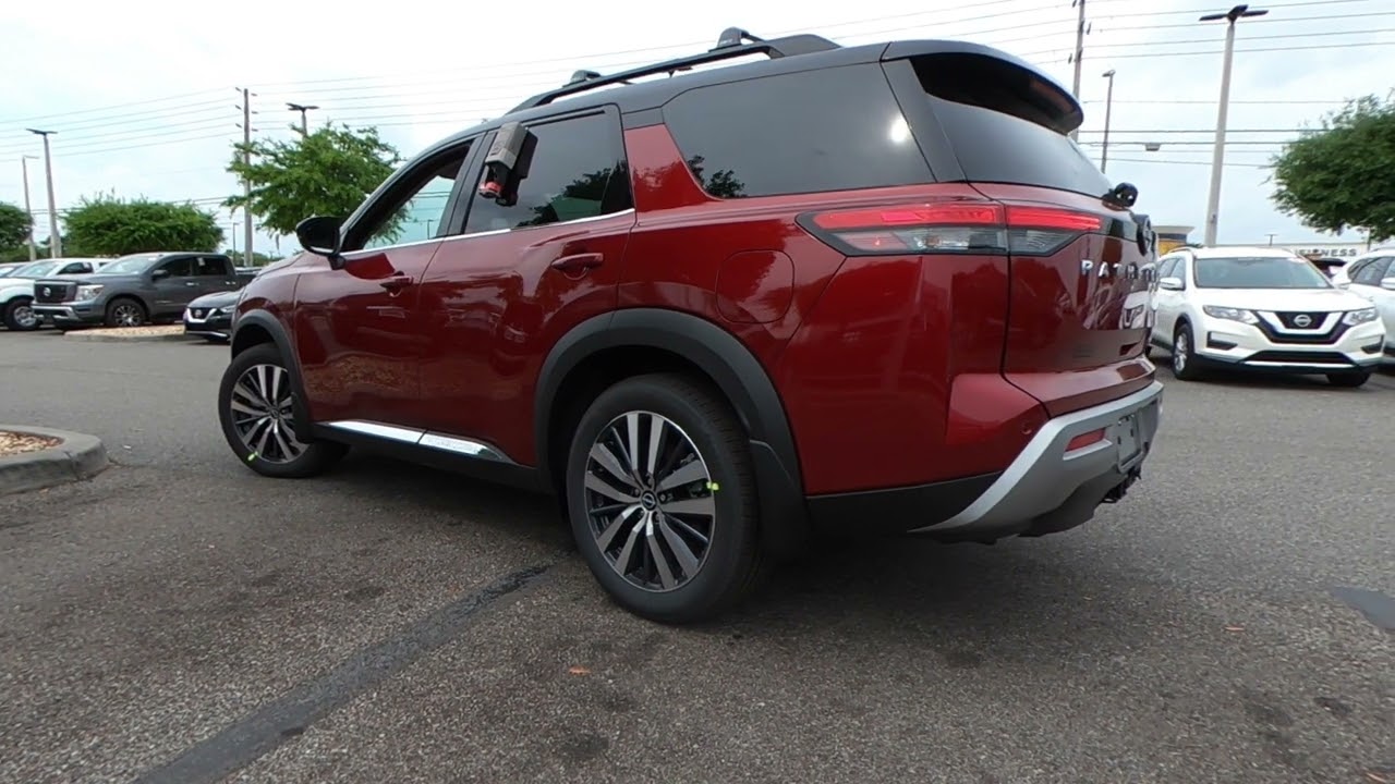2022 Nissan Pathfinder Platinum | 2 Tone Red W/Black Roof | Charcoal ...