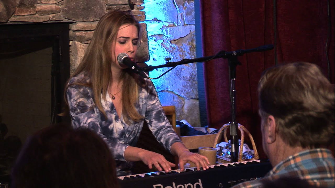 Allie Farris - "Talk to Me" | Concerts from Blue Rock LIVE - YouTube