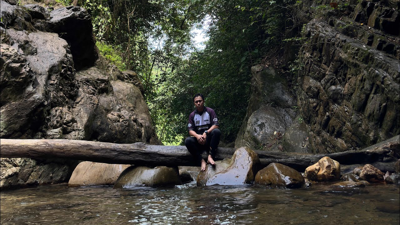 Murug Turug waterfall - YouTube